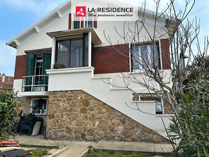 Maison à vendre - Pierrefitte-sur-Seine - 7 pièces - 6 chambres