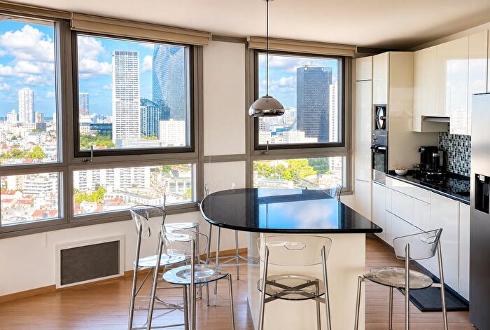 Appartement 3 pièces à vendre - Puteaux, Front de Seine Bellini