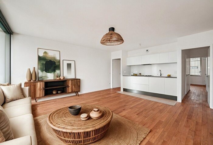 Appartement à vendre - Paris e , Vaugirard, Parc des Expositions - 4 pièces - 3 chambres