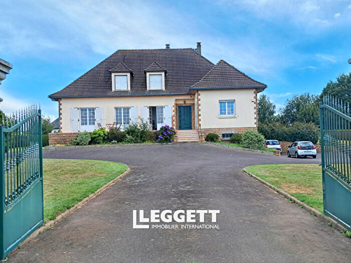 Maison à vendre - Le Teilleul - 9 pièces - 5 chambres