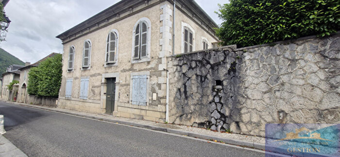 Maison 10 pièces à vendre à Saint-Pé-de-Bigorre
