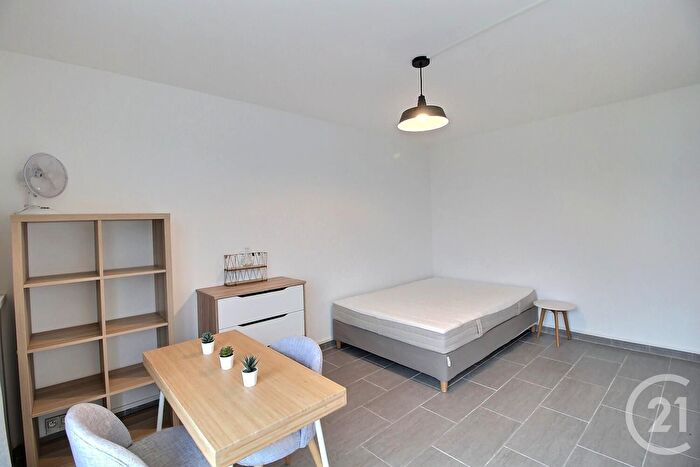 Appartement à louer - Antony, Croix de Berny - 1 pièce