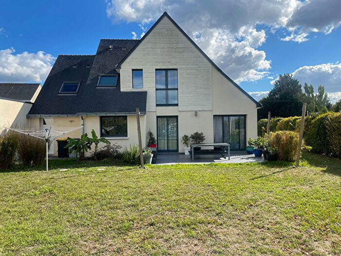 Seiches-sur-le-Loir : Maison 5 pièces à vendre