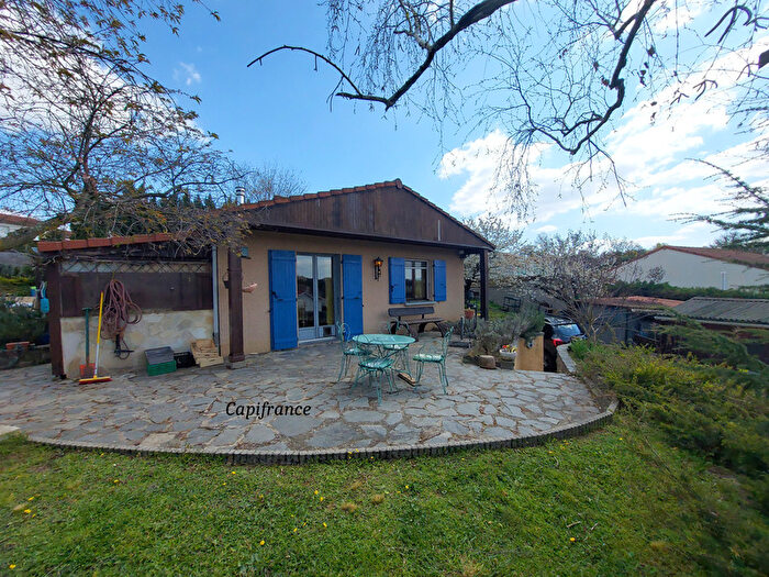 Maison à vendre - Saint-Martin-la-Plaine - 4 pièces - 3 chambres