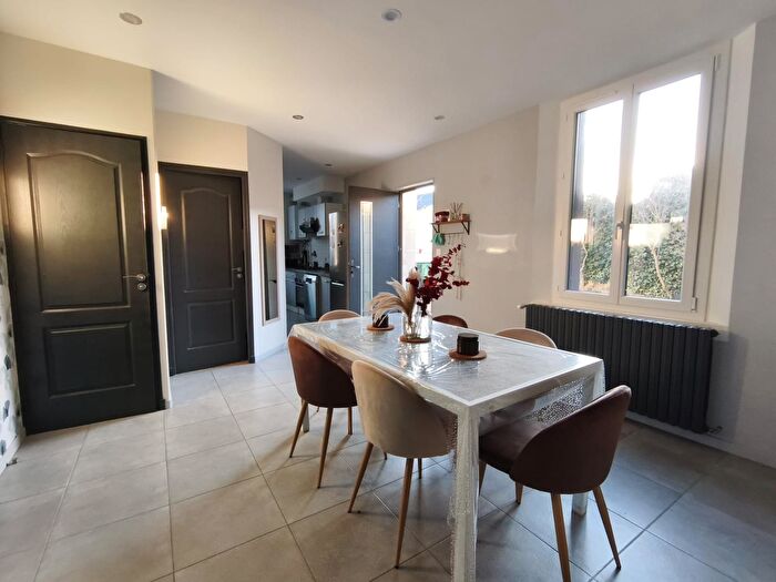 Maison à vendre - Cinq-Mars-la-Pile - 4 pièces - 3 chambres