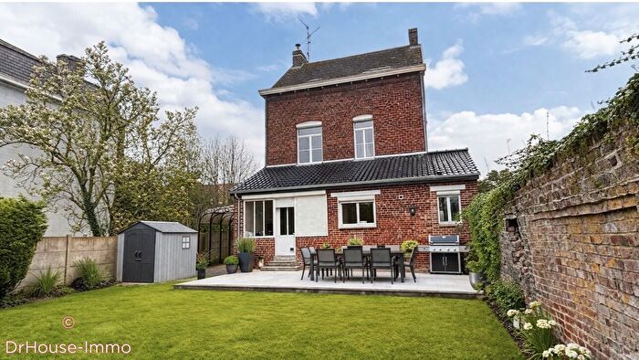 Maison à vendre - Onnaing - 6 pièces - 5 chambres