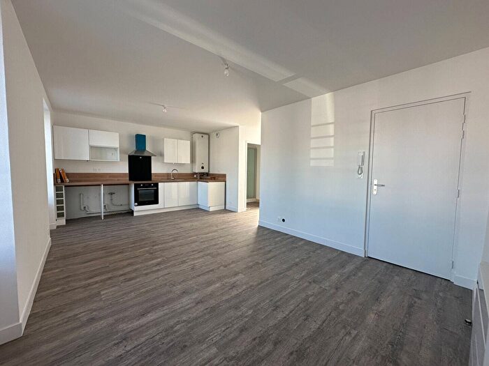 Appartement à louer - Bellengreville - 3 pièces - 2 chambres