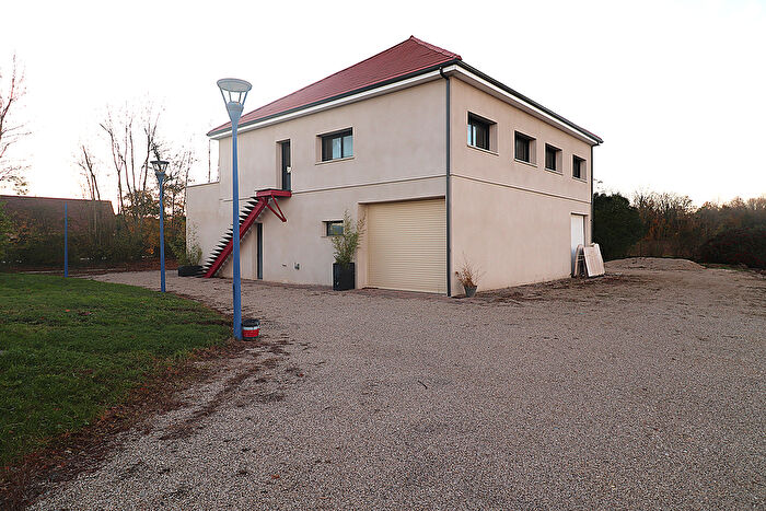 Maison 6 pièces à vendre à Genlis