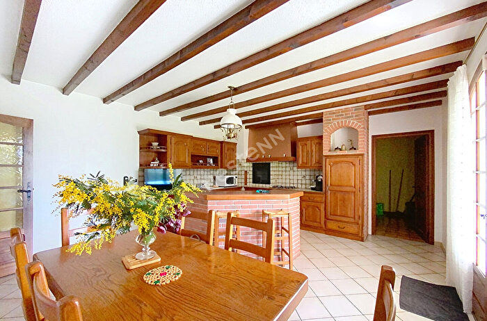 Maison à vendre - Labastide-Saint-Pierre - 7 pièces - 4 chambres