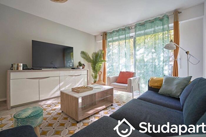 Appartement à louer - Lomme, Lille - 1 pièce - 2 chambres