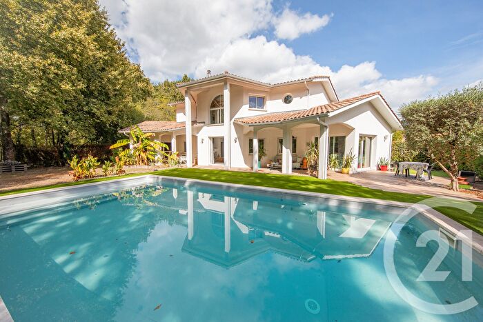 Saint-Médard-en-Jalles, Caupian, Cérillan, Hastignan, Issac - Maison 7 pièces à vendre