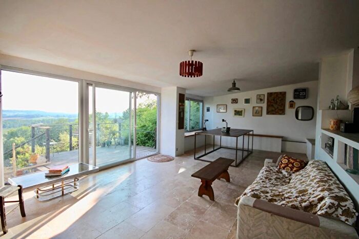 Maison 8 pièces à Villeneuve-de-Duras, à vendre