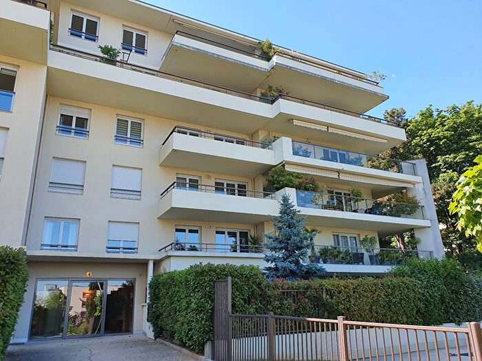 Appartement 3 pièces à Sainte-Foy-lès-Lyon, Provinces, Chavril, à louer