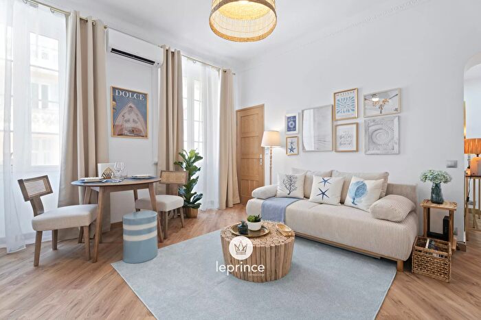 Appartement 2 pièces à vendre - Nice, Carré dor