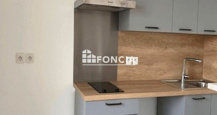Les Terrasses-Axe Majeur-Lauterne, Cergy : Appartement 1 pièce à louer
