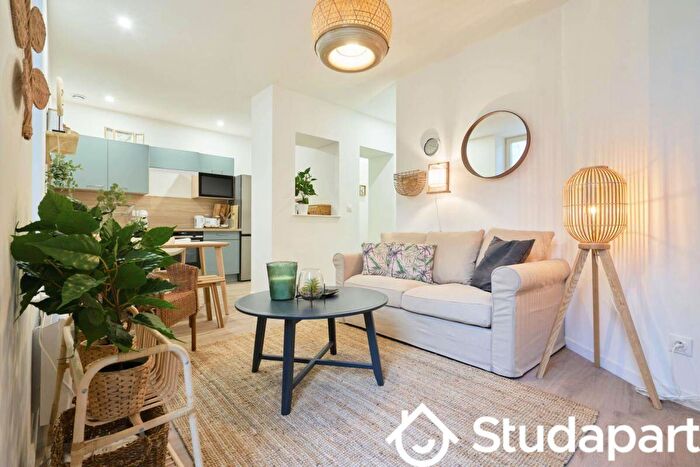 Appartement à louer - Nancy - 1 pièce - 3 chambres