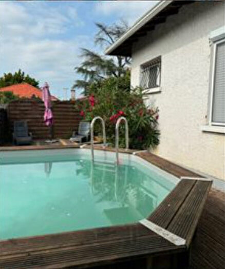 Maison à louer - Biganos - 5 pièces - 4 chambres