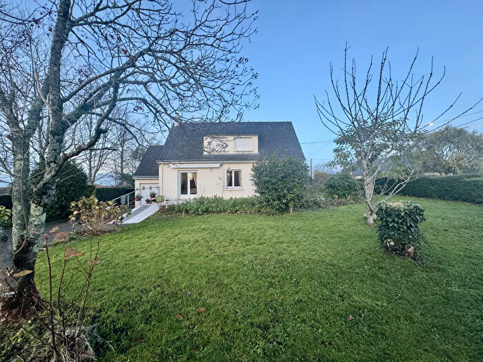 Maison à vendre - Péaule - 5 pièces - 3 chambres