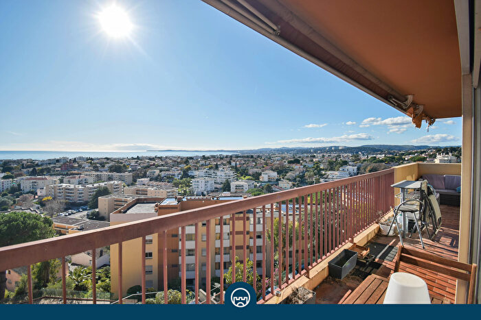 Appartement à vendre - Cagnes-sur-Mer, Le Val Fleuri - 4 pièces - 3 chambres