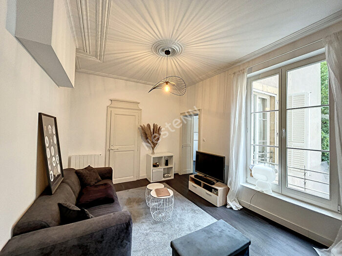 Appartement à louer - Metz, Les Iles - 2 pièces - 1 chambre