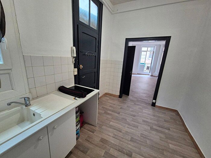 Appartement à louer - Centre Ville, Limoux - 2 pièces - 1 chambre