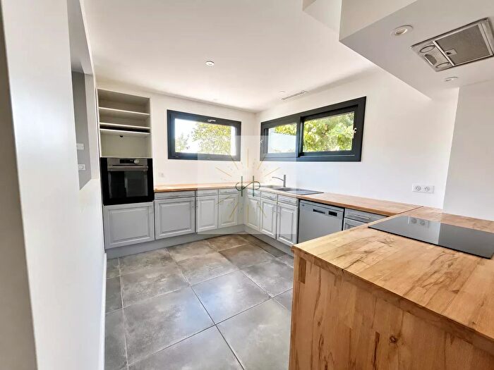 Maison 6 pièces à Montélimar, à vendre