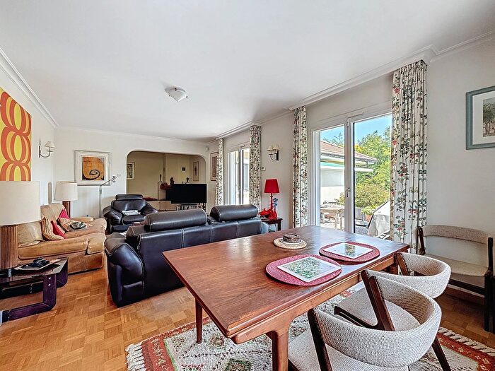 Maison à vendre - Prévessin-Moëns - 7 pièces - 4 chambres