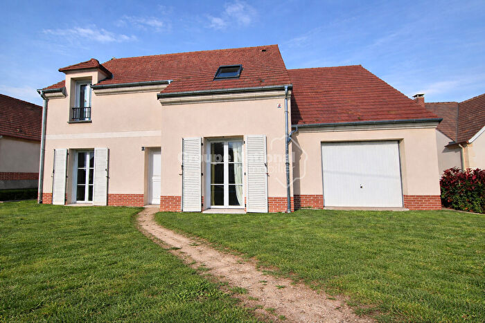 Maison à vendre - La Neuville-dAumont - 6 pièces - 4 chambres