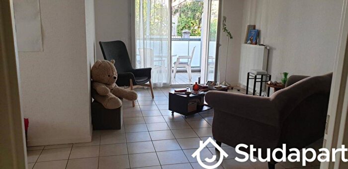 Appartement à louer - Allies-Clos dOr, Grenoble - 1 pièce - 1 chambre