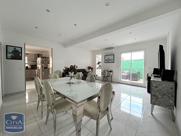 Appartement à vendre - Saint-Raphaël, Les Arênes - 4 pièces - 2 chambres