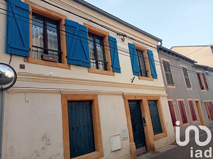 Appartement à vendre - Ars-sur-Moselle - 4 pièces - 2 chambres