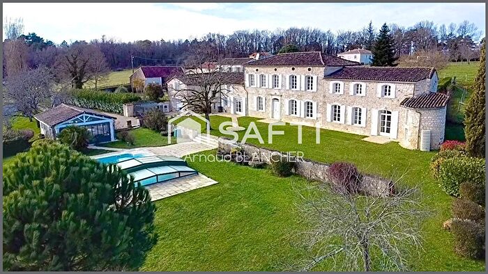 Maison à vendre - Angoulême, Saint-Ausone, Saint-Martin - 9 pièces - 6 chambres