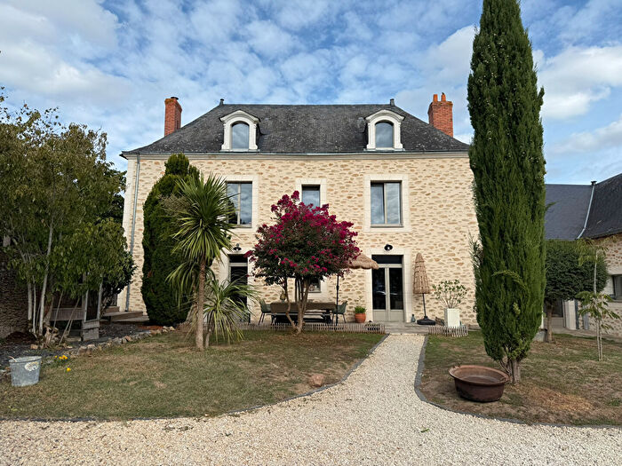 Maison 6 pièces à Juvardeil, à vendre
