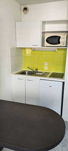 Camplanier, Nîmes : Appartement 1 pièce à louer