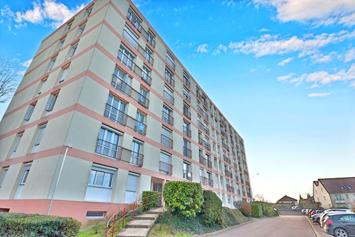 Appartement à vendre - La Chapelle-Saint-Luc, Chantereigne, Montvilliers - 1 pièce