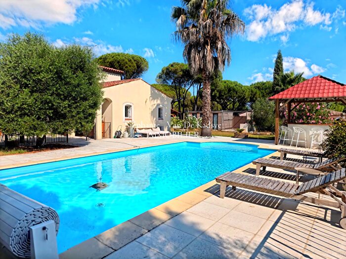 Maison à vendre - Vidauban - 5 pièces - 3 chambres