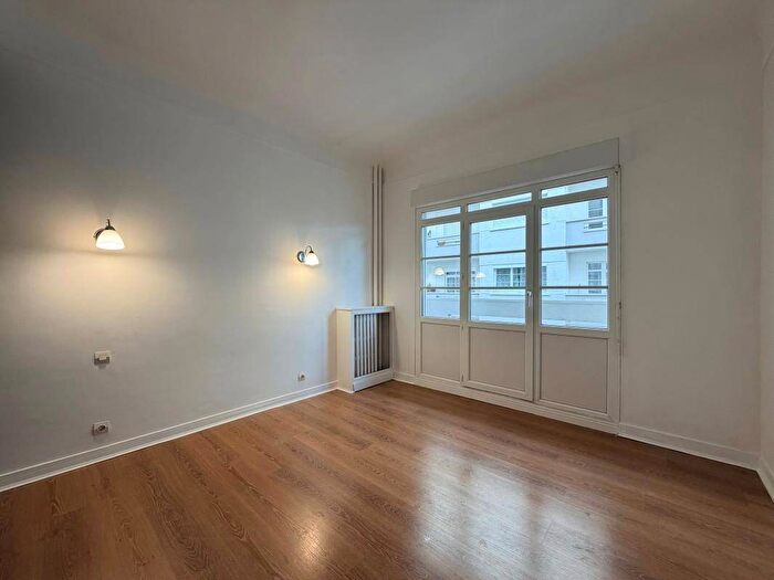 Appartement à louer - Camille Pelletan, Montrouge - 2 pièces - 1 chambre