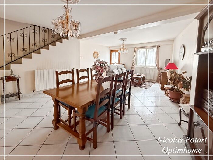 Maison 5 pièces à vendre à Lacroix-Saint-Ouen