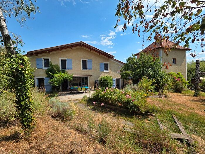 Maison 7 pièces à Glaine-Montaigut, à vendre