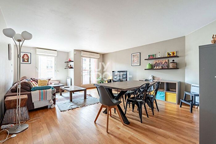 Plateau Ouest, Suresnes : Appartement 5 pièces à louer