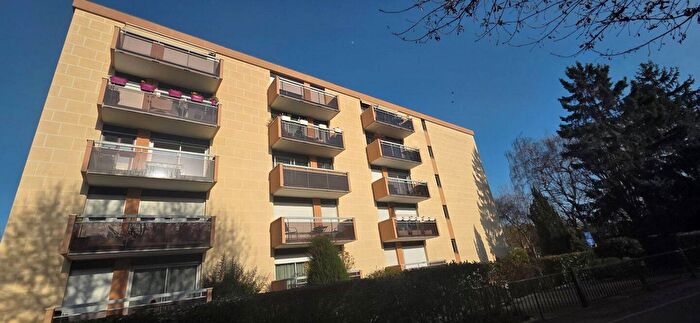 Appartement à louer - Général Leclerc, Saint-Germain-en-Laye - 1 pièce