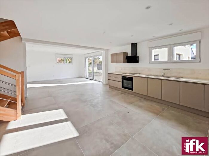 Maison à vendre - Jebsheim - 5 pièces - 3 chambres