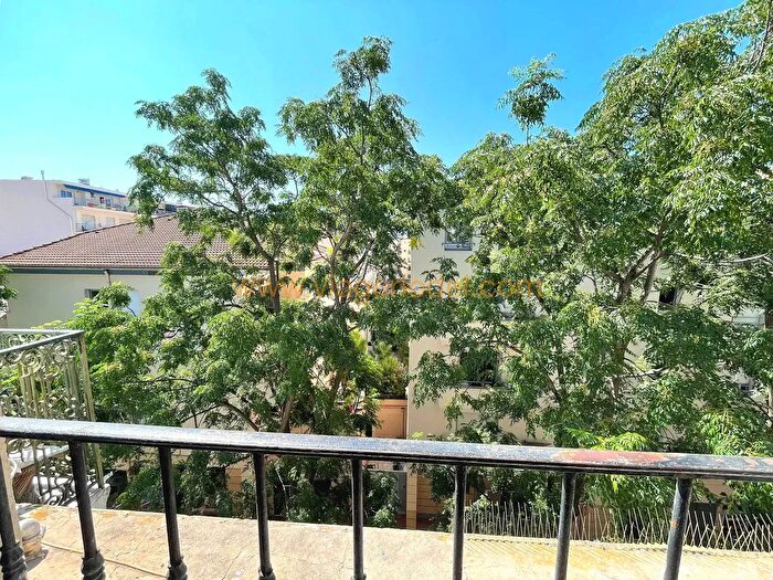 Appartement 3 pièces à Cannes, Prado, République, à vendre