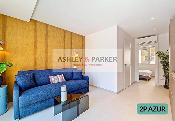 Nice, Thiers, Musicien : Appartement 2 pièces à louer