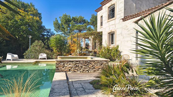 Maison à vendre - Nîmes - 5 pièces - 4 chambres