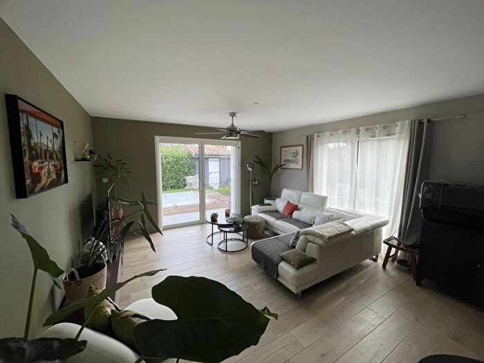 Maison à vendre - Roquettes - 4 pièces - 3 chambres