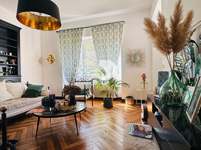 Maison à vendre - Laval, Les Pommeraies - 10 pièces - 6 chambres