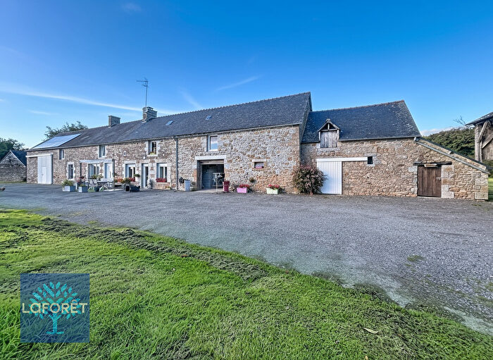 Maison à vendre - Saint-Étienne-en-Coglès - 4 pièces - 2 chambres