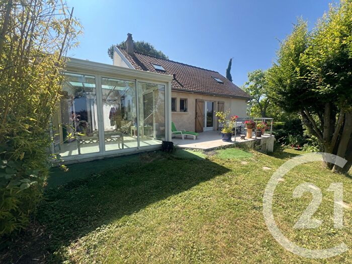Maison 6 pièces à vendre à Bueil