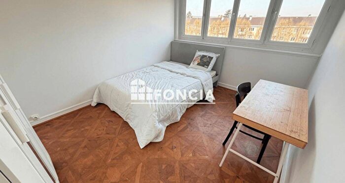 Descartes, Massy : Appartement 1 pièce à louer
